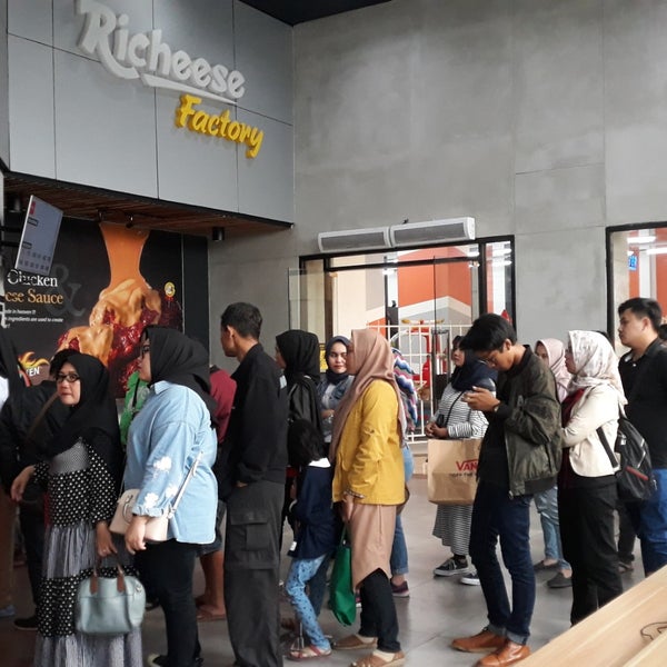 Photos at Richeese Factory - Fast Food Restaurant