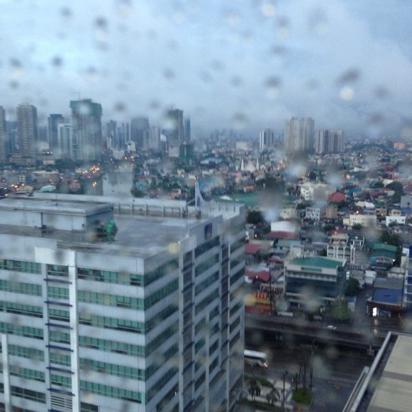 Robinsons Cybergate Tower 1 - Mandaluyong District 2 - Pioneer St