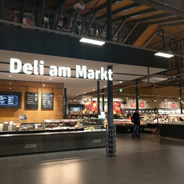 REWE - Supermarket in Mitte