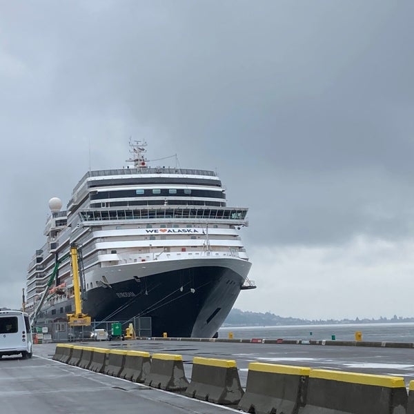 Pier 91 - Smith Cove Terminal - Harbor or Marina in Seattle