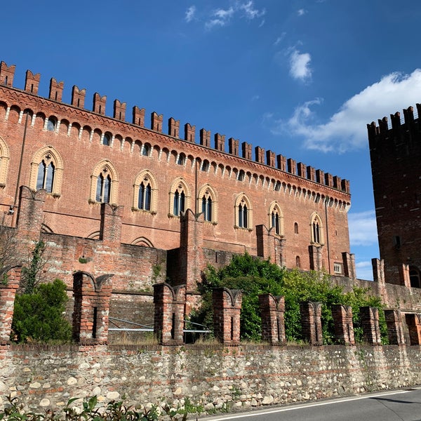 Castello di Carimate Hotel - 6 tips from 236 visitors