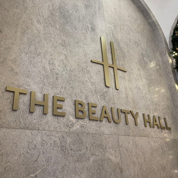 Beauty Hall - Cosmetics Shop