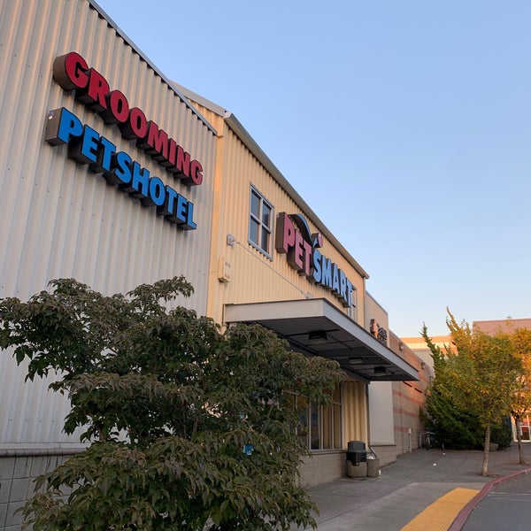 Photos at PetSmart - Pet Store in Bellevue