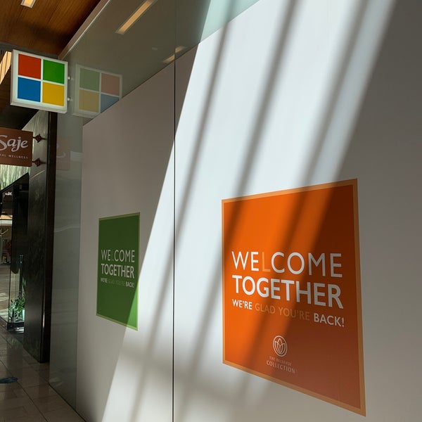 Microsoft Store (Now Closed) - Bellevue Square - 56 tips from 5717 visitors