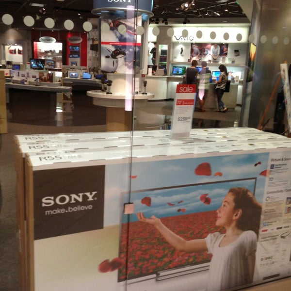 Sony Store (Now Closed) - 13350 Dallas Pkwy