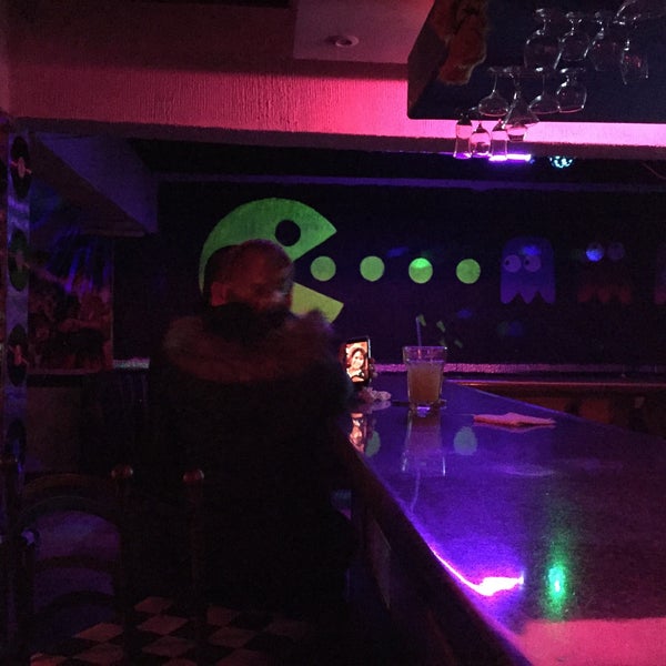 Rubik's 80's Bar - Bar in Tijuana