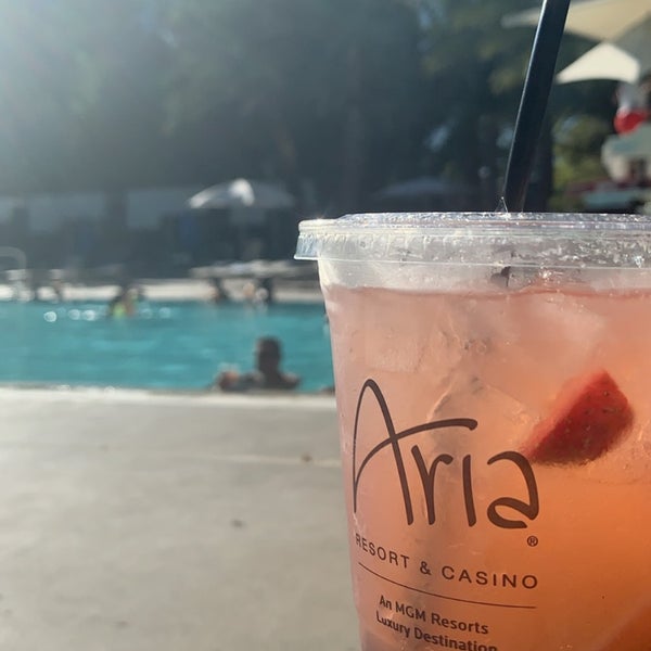 ARIA Pool & Cabanas - The Strip - 237 visitors
