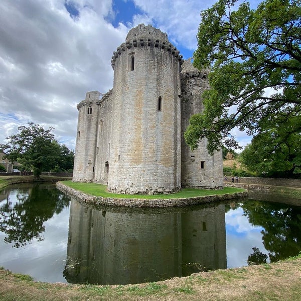 Nunney Castle - Castle