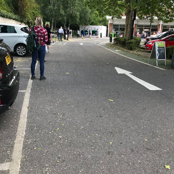 Waitrose & Partners - Supermarket in Beckenham