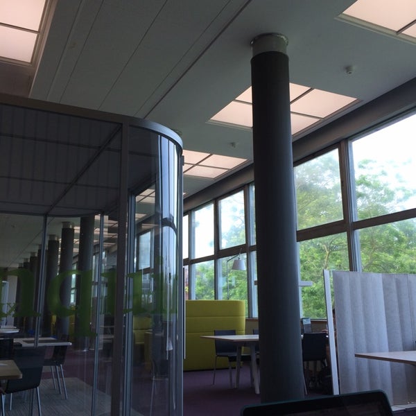 Photos at University of Reading Library - 6 tips