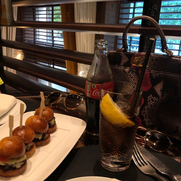 CUT - Mayfair - 111 tips