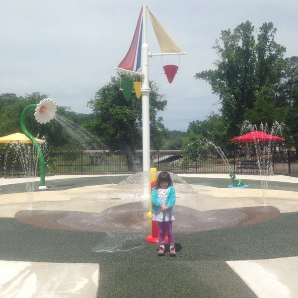 Pratt Park Splash Pad - Playground