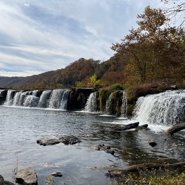 Sandstone Falls - Waterfall