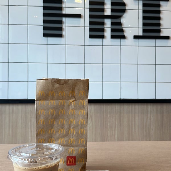 McDonald's - Fast Food Restaurant in Bandar Perda