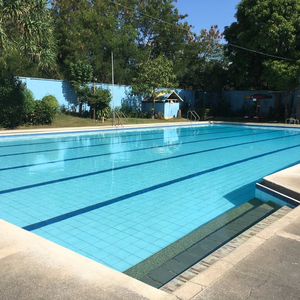 Tropical Palace Resort - Swimming Pool in Parañaque City