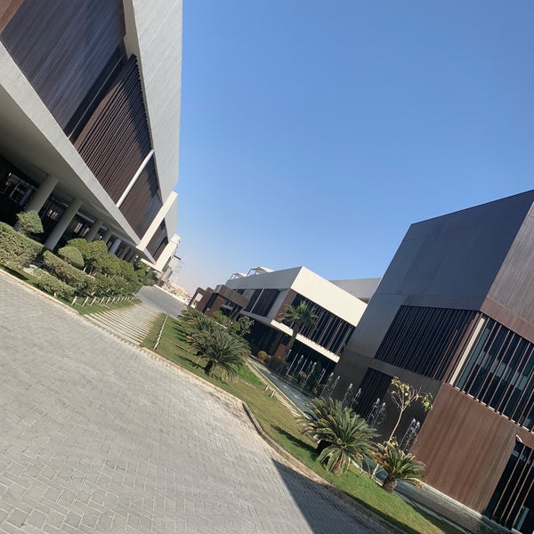 SIRC - Saudi Investment Recycling Company - الدرعية - 22 visitors