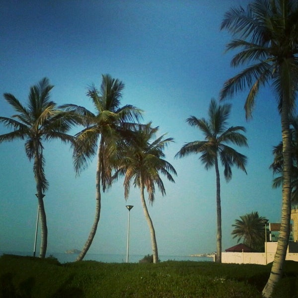 Qurum Beach - 13 tips