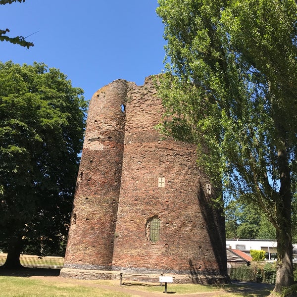 Cow Tower - Cathedral Quarter - 1 tip