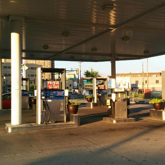 Grand Stop Service - Fuel Station in Saint Paul
