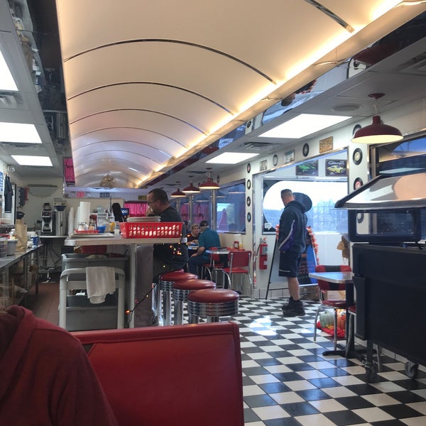 The Diner On Main - American Restaurant