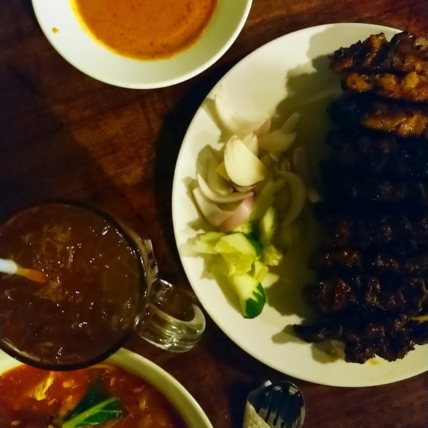 Mak Long (Warung Sate & Cafe) - 61 tips from 1025 visitors