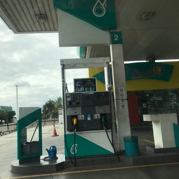 PETRONAS Station - 3 tips from 722 visitors