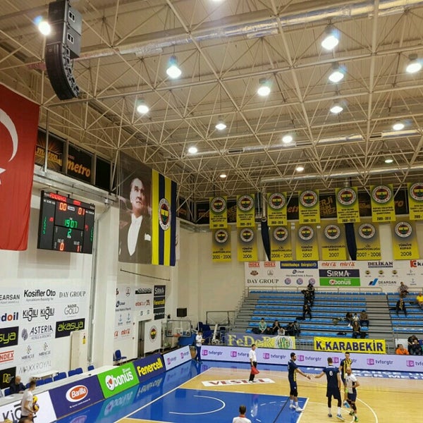 Photos at Ülker Sports Arena Küçük Salon - Atatürk - 8 tips from 2127 ...