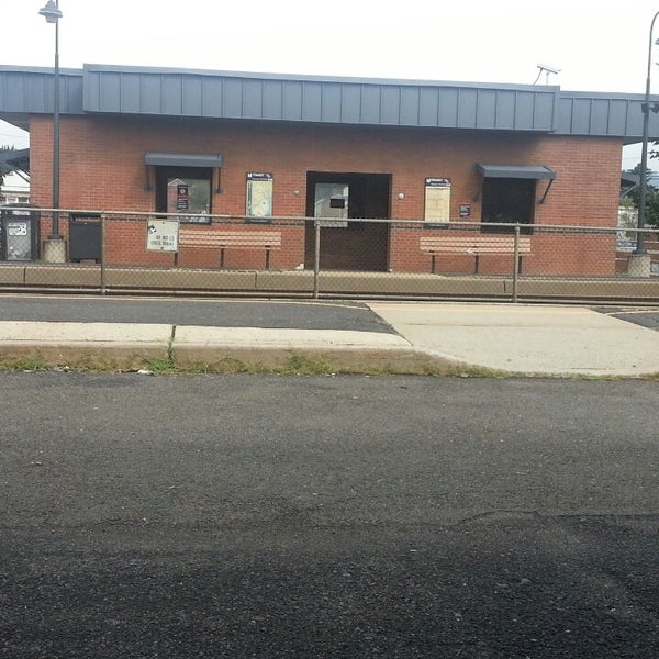 Photos at NJT - Dunellen Station (RVL) - Rail Station in Dunellen