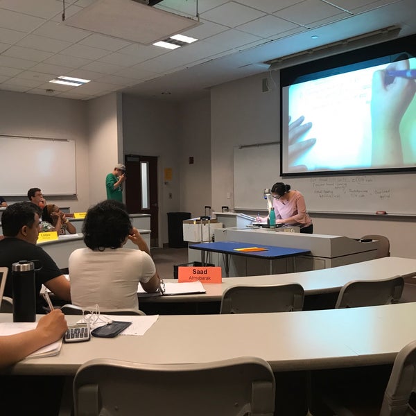 UWM Lubar Hall - College Academic Building in Milwaukee