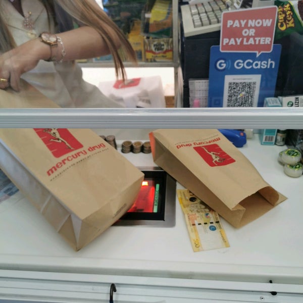 Mercury Drug - 57 visitors