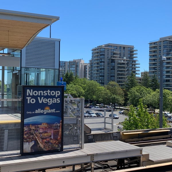 Photos at Lansdowne SkyTrain Station - City Centre - Richmond, BC