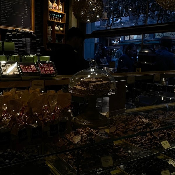 Carpo - Knightsbridge, Greater London