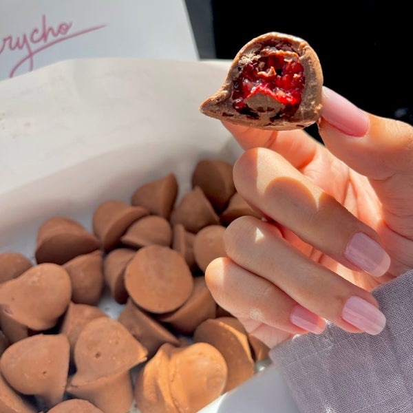 Berry Cho - Chocolate Shop