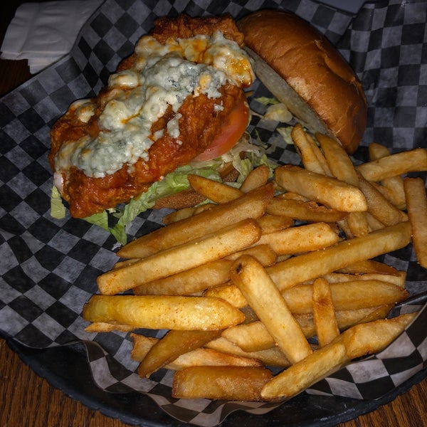 Ashburn Pub - Ashburn Village - 44110 Ashburn Shopping Plz Unit 196