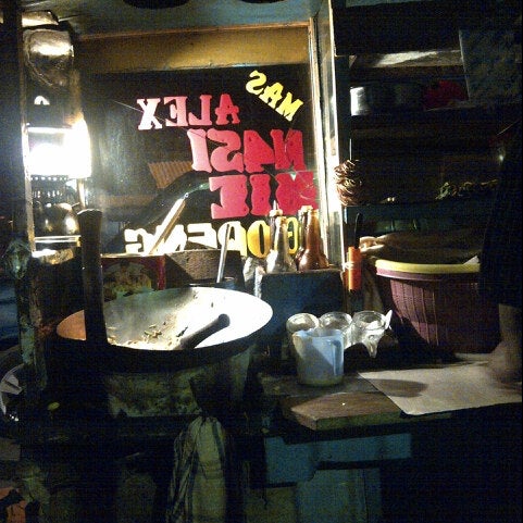 Nasi dan Mie Goreng "Mas Alex" - Cemeng Bakalan, Jawa Timur