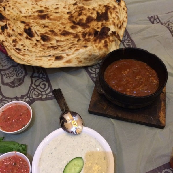 Photos at Maraheb Mandi & Madfoon مراحب للمدفون والمندي - الصفا الثانية ...