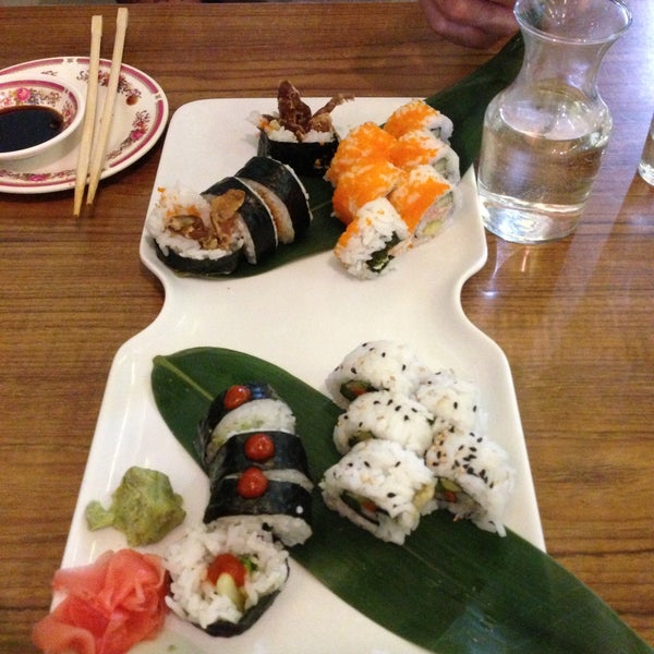 Full Moon Sushi & Bistro - Asian Restaurant