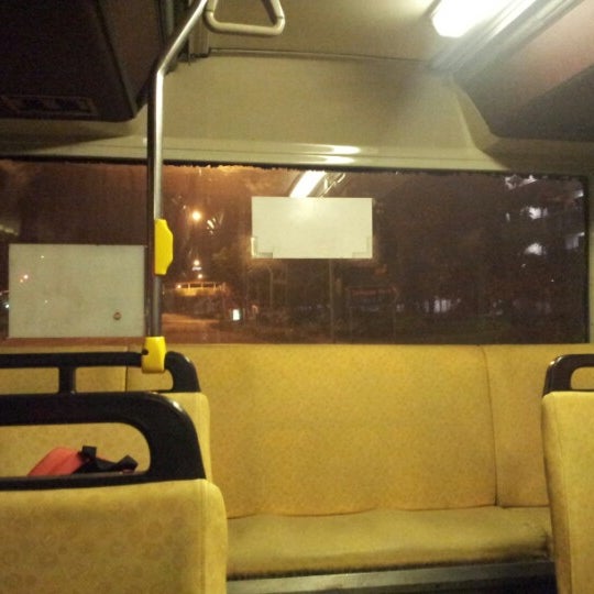 SBS Transit: Bus 165