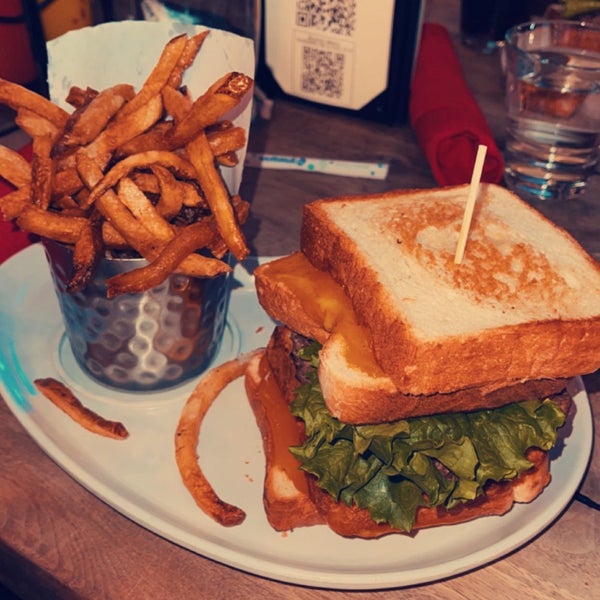 B Square Burgers - Burger Joint