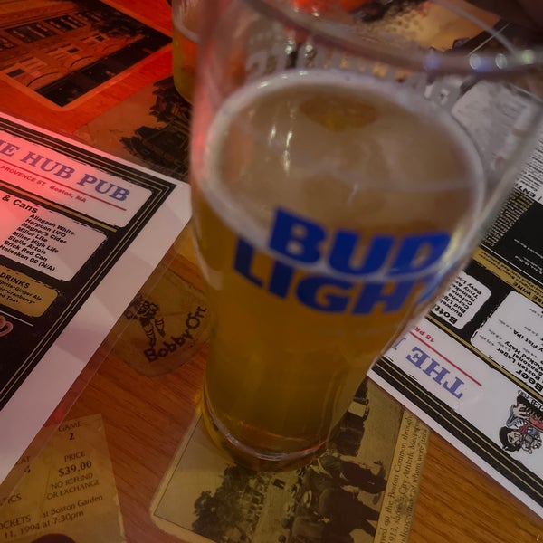 The Hub Pub - Bar in Boston