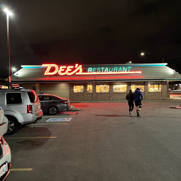 Dee's Family Restaurant - Diner in Sugar House