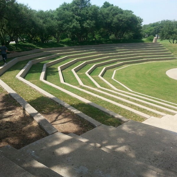 Manske Library - Farmers Branch, TX