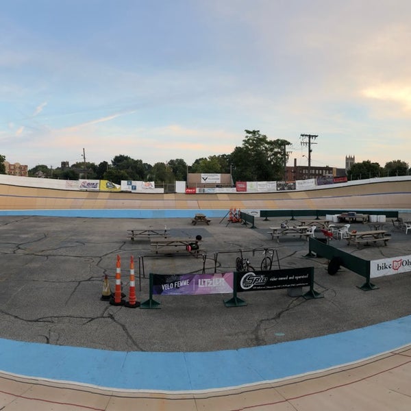 Cleveland Velodrome - Bike Rental in Cleveland