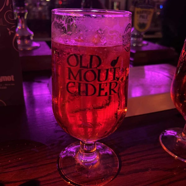 Andwhynot? & The Late Lounge - Pub in Mansfield