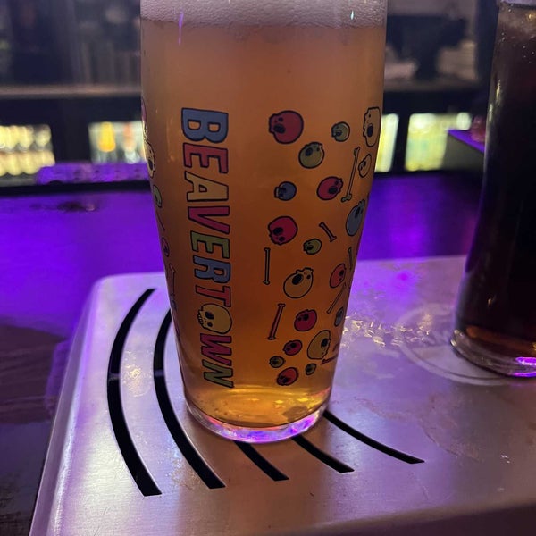 Andwhynot? & The Late Lounge - Pub in Mansfield