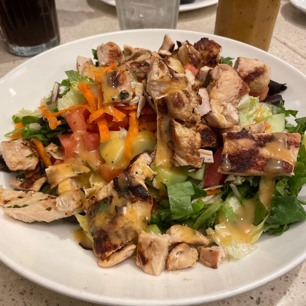 Three Guys Restaurant - Upper East Side - New York, NY