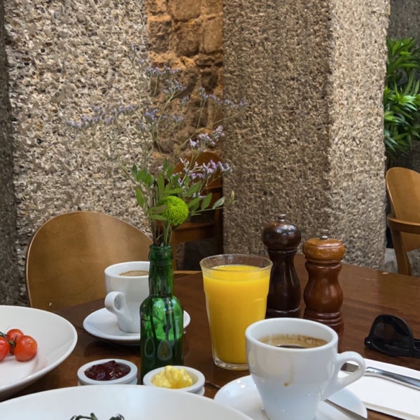 Cafe Below - Café in City of London