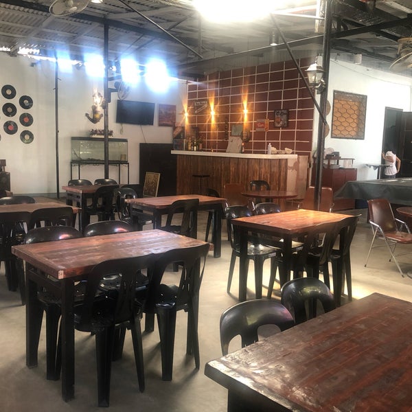 Poolzone Garden Restaurant - Restaurant in Calamba City