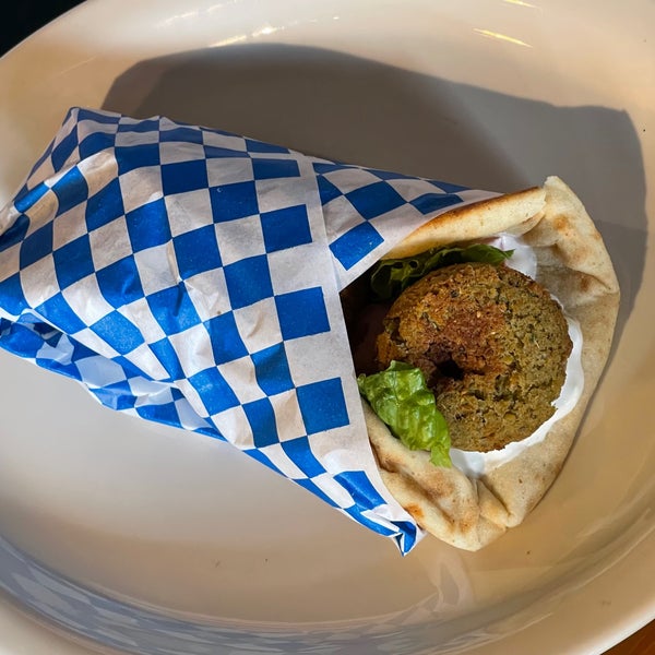 Theo's Metro - Greek Restaurant in Kingston