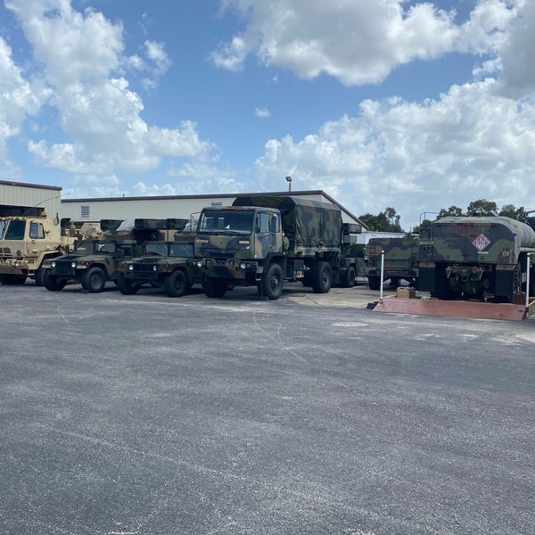 Florida Army National Guard Armory - Military Base in Sarasota